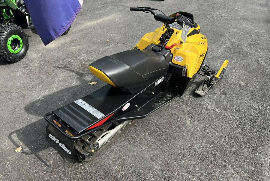 2024 Ski-Doo SkiDoo MXZ200 MXZ 200 4 stroke youth