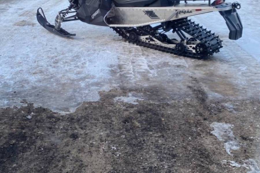 2020 Polaris 800 Switchback Assault