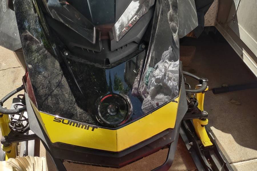 2017 SKIDOO SUMMIT X850 E-TEC