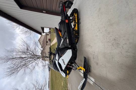 2024 Skidoo 850 Blizzard