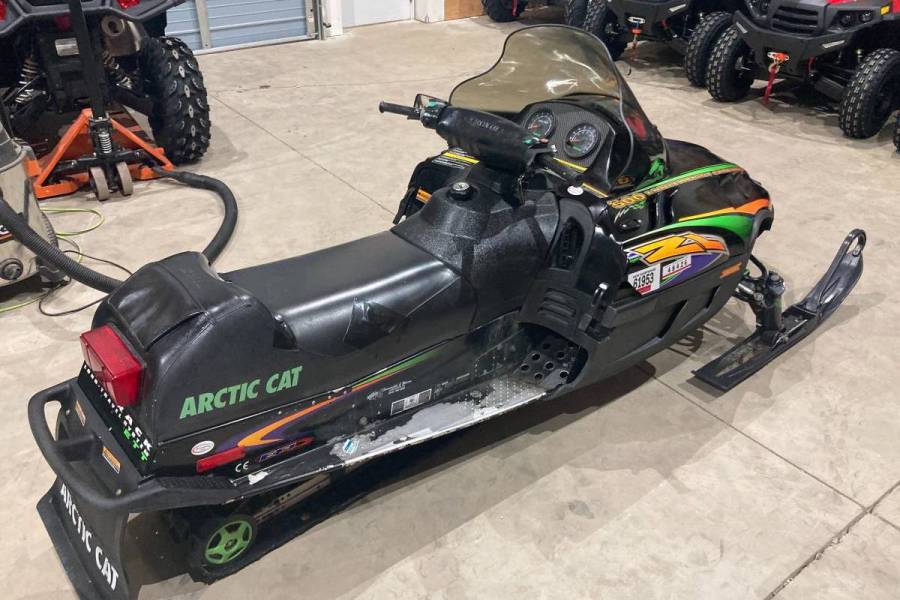 1999 Arctic Cat ZL500 EFI 3854 miles Will Trade